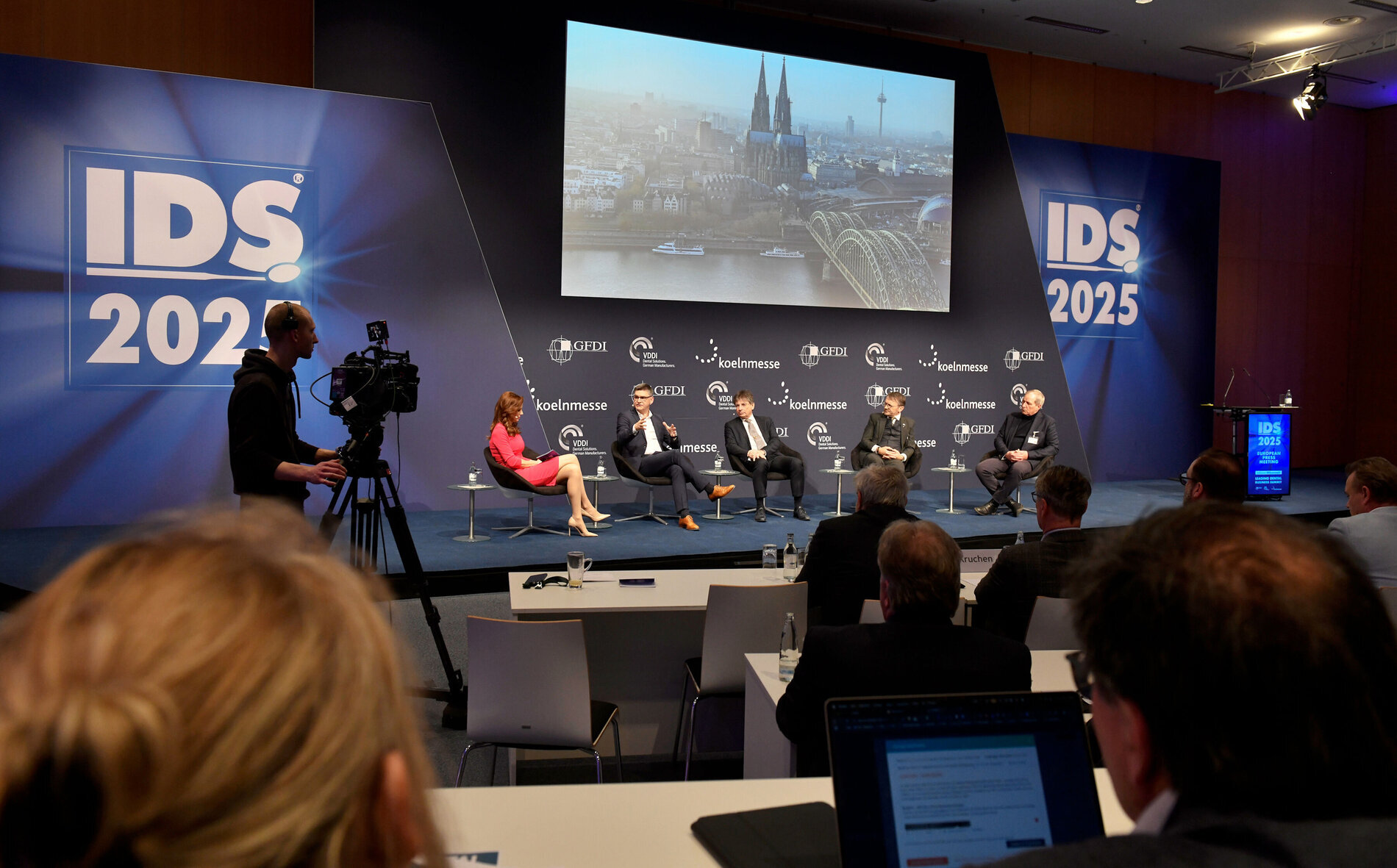 IDS 2025: Die Welt der Zahnmedizin trifft sich in Köln - zm-online