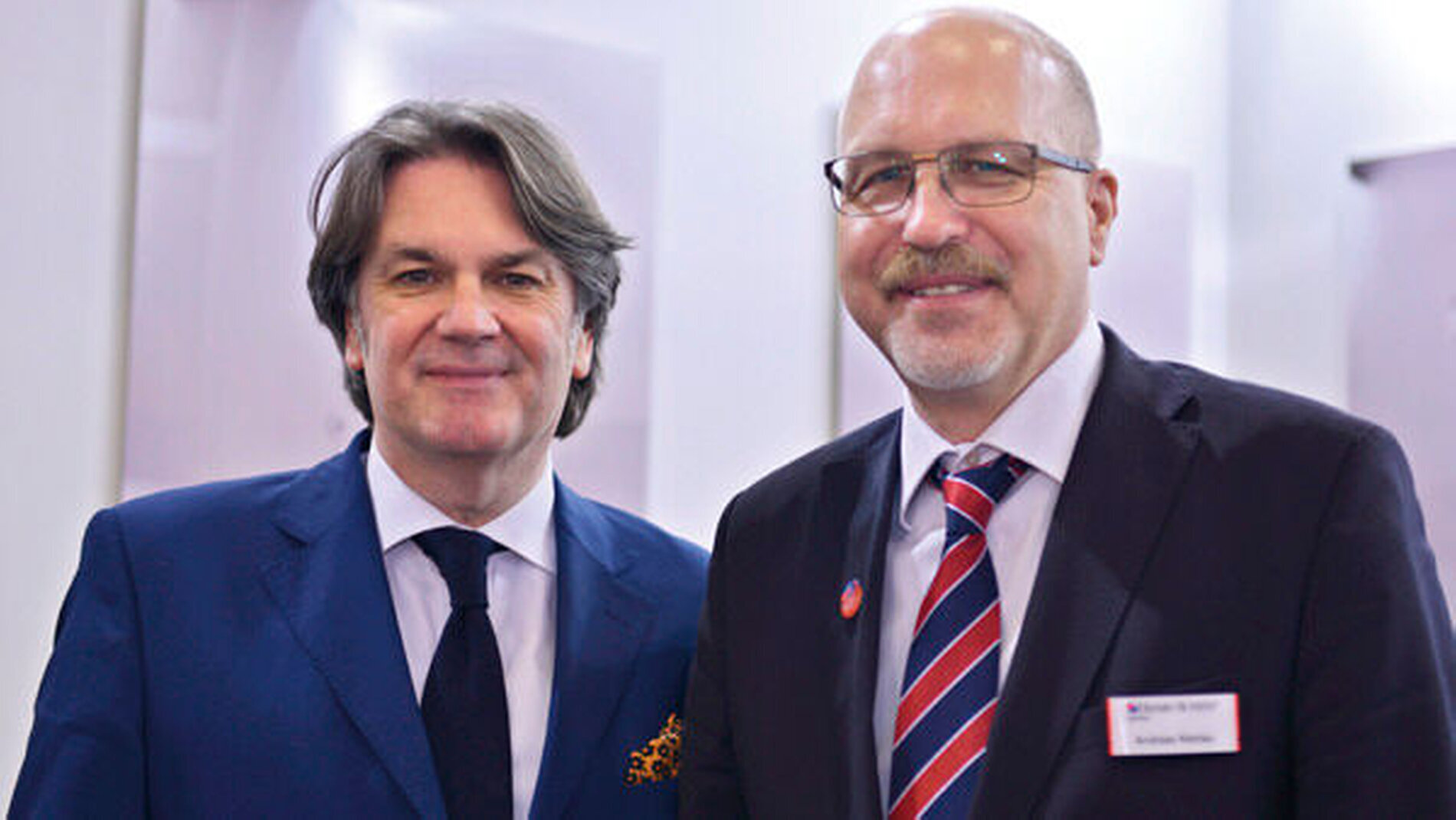 Henry Schein: Lösungen für die Prozessoptimierung - zm-online