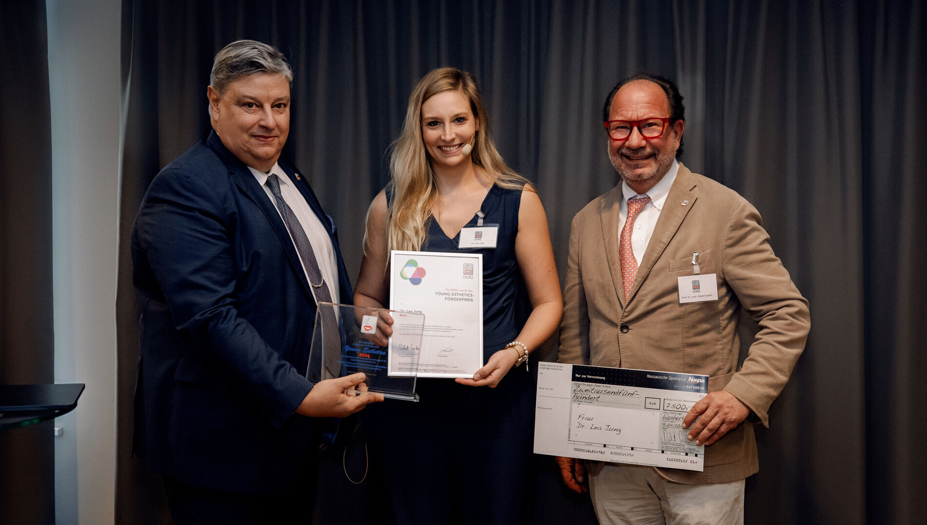 Robert Sader zum sechsten Mal DGÄZ-Präsident - zm-online