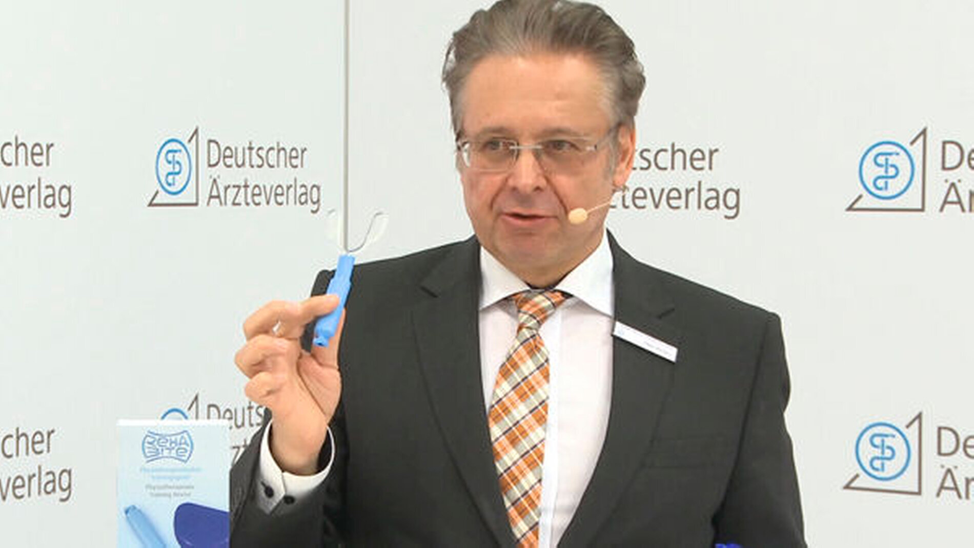 Dentrade International: Neuer CMD-Trainer - zm-online