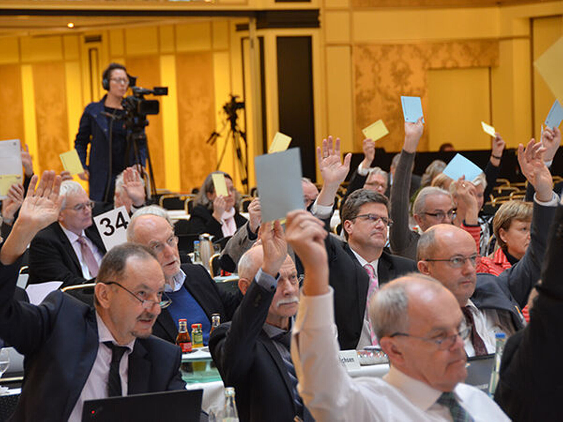 Vertragsärzte üben massive Kritik am TSVG - zm-online